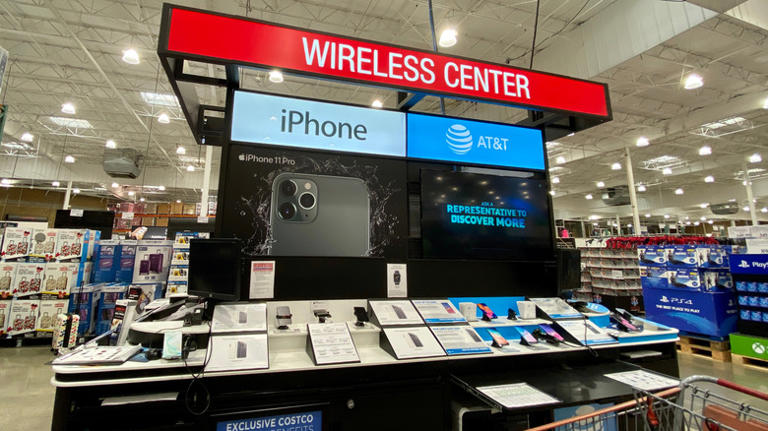 The pros and cons of buying a new phone from Costco