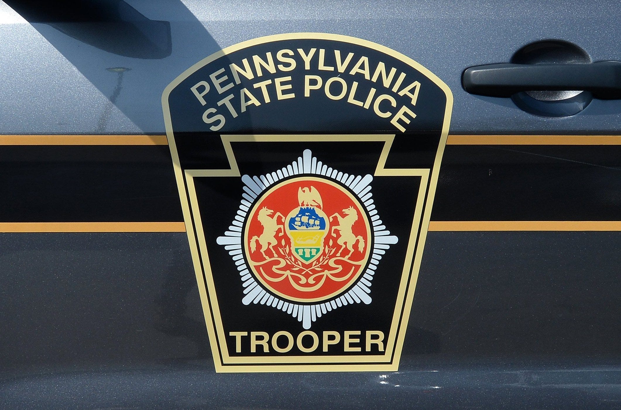 Man strikes 2 state troopers while fleeing traffic stop in Allentown ...
