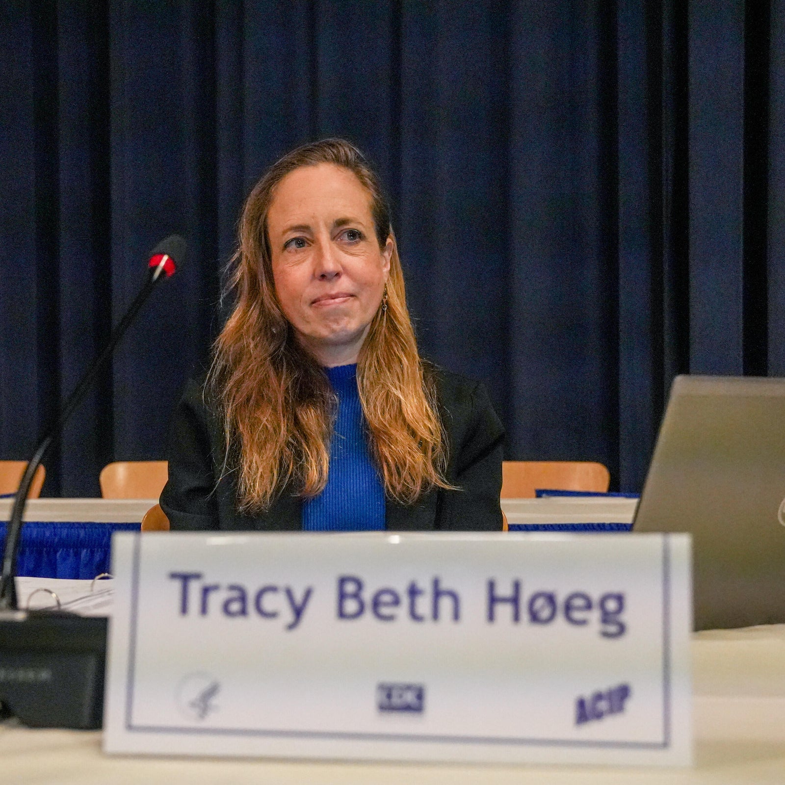 Controversial FDA official leaving drug center post in latest departure ...