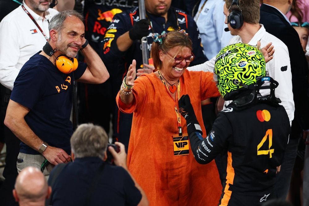 Norris bedankt Verstappen en Piastri na veroveren F1-titel: "Ik heb ...