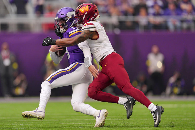 Washington Commanders vs Minnesota Vikings 3rd quarter