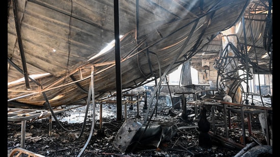 At least 25 killed in massive fire at Goa club