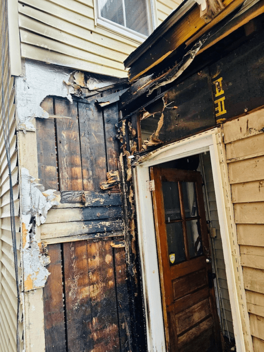 Pittsfield crews put out North Street apartment fire