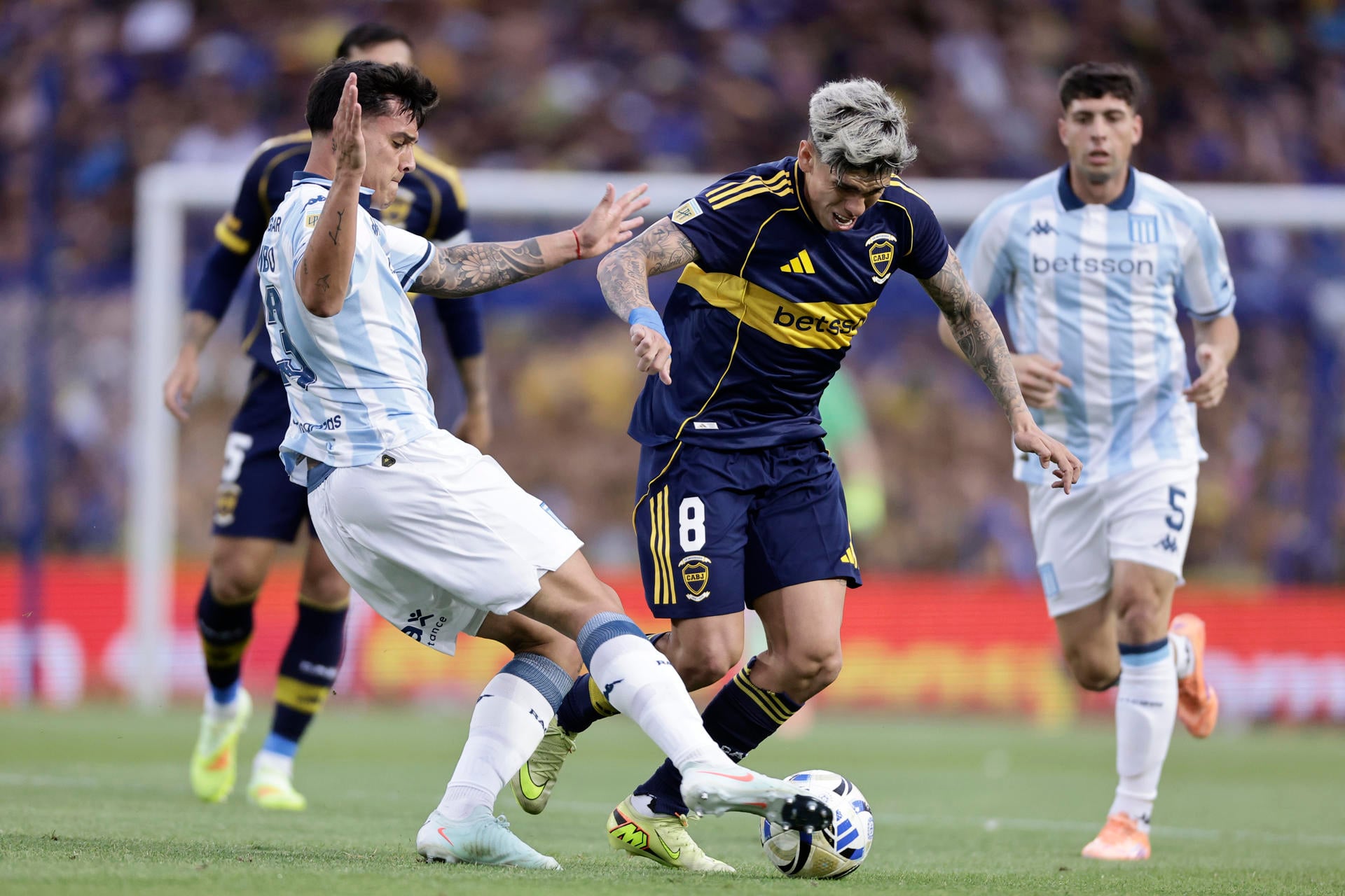 Boca Juniors fue eliminado por Racing y los hinchas apuntaron contra ...