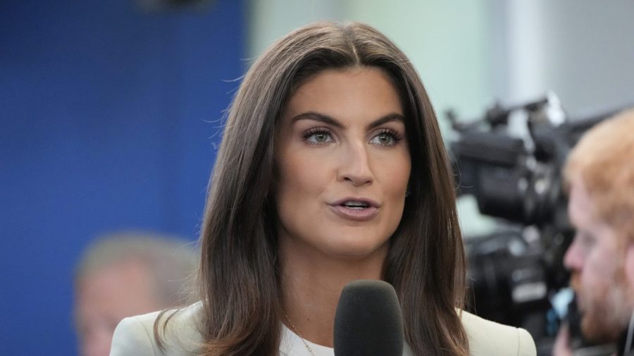 Kaitlan Collins: MAGA base doesn’t realize Trump seeks validation from ...