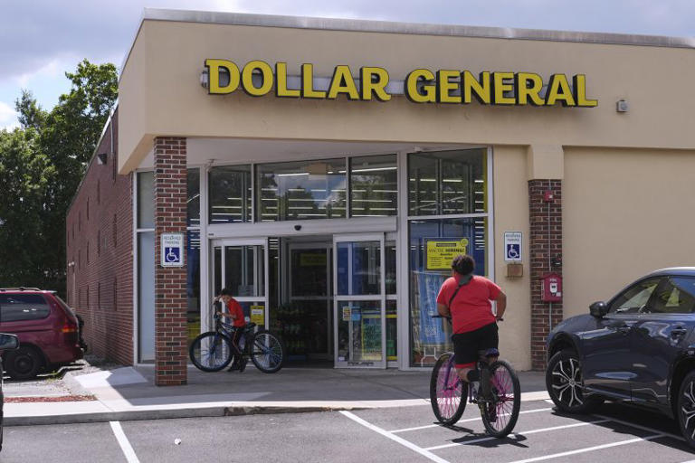 Roughly 450 new Dollar General stores to open next year, company says