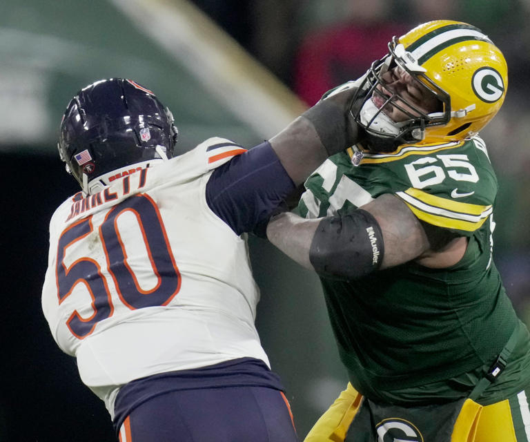 Packers restructuring contract of LG Aaron Banks to create 2026 cap space