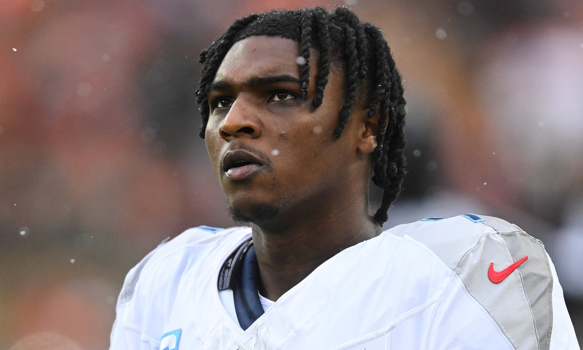 NFL's No. 1 draft pick moves to a different team after Titans' victory
