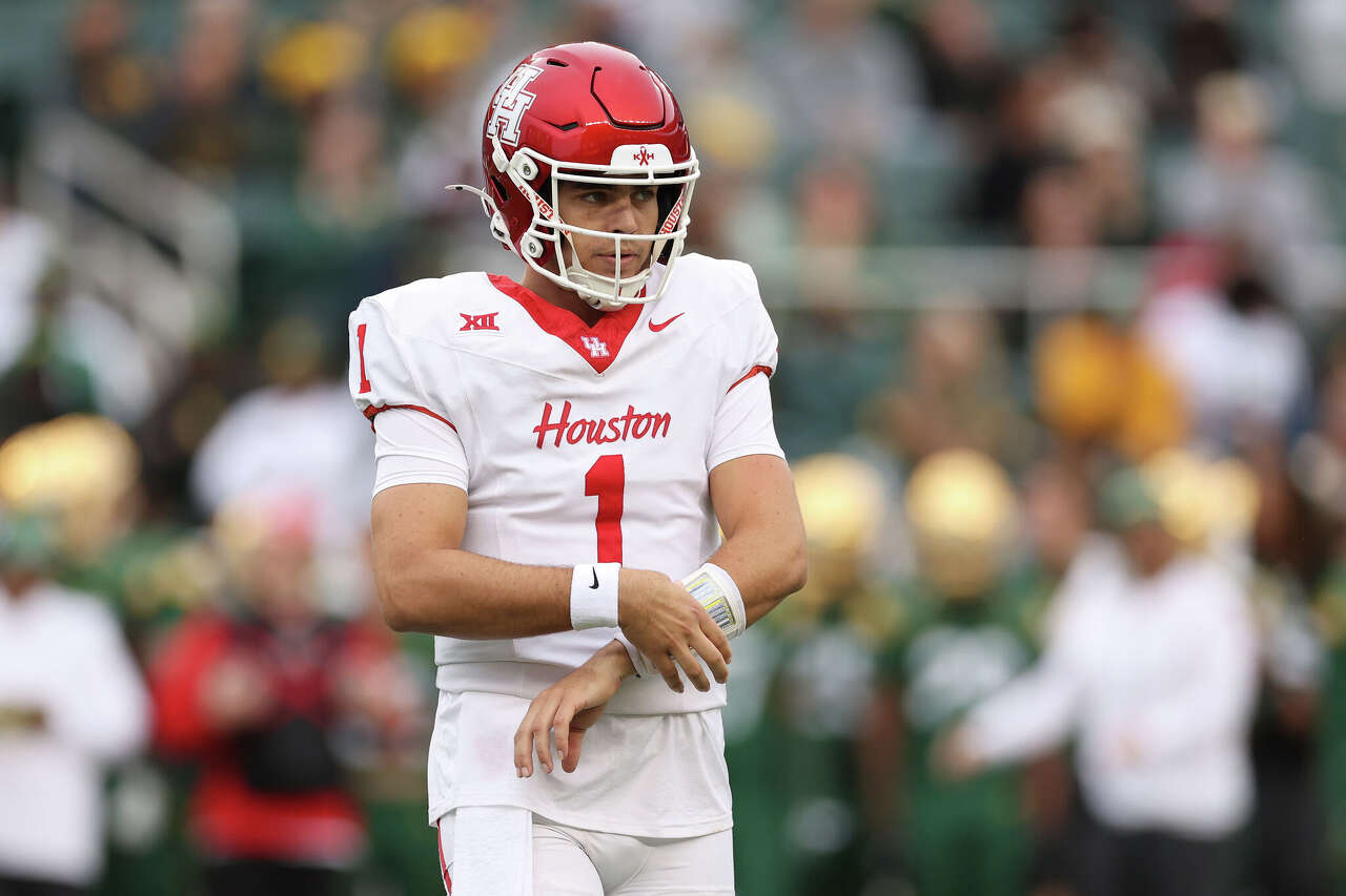 Texas gets marquee matchup, Houston stays home for college bowl games