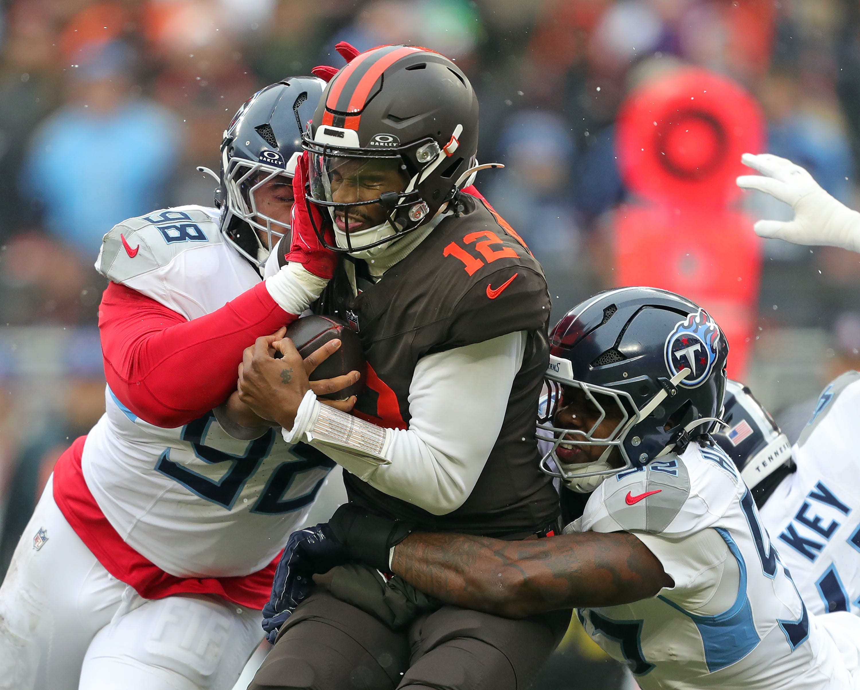 Shedeur Sanders makes NFL history in explosive 300-yard performance
