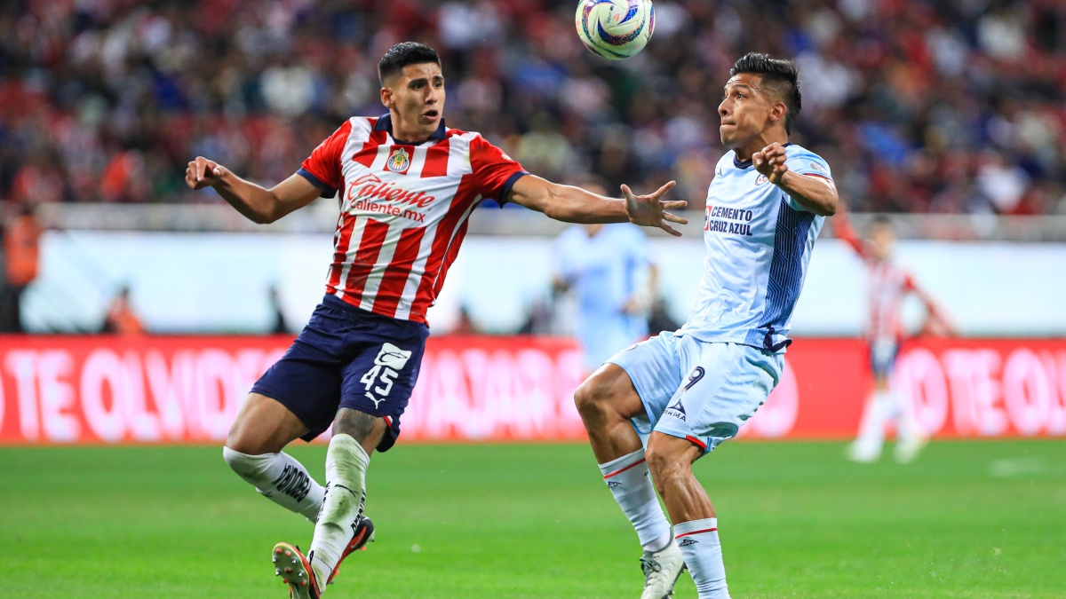 El Necaxa le roba defensor a las Chivas para el Clausura 2026