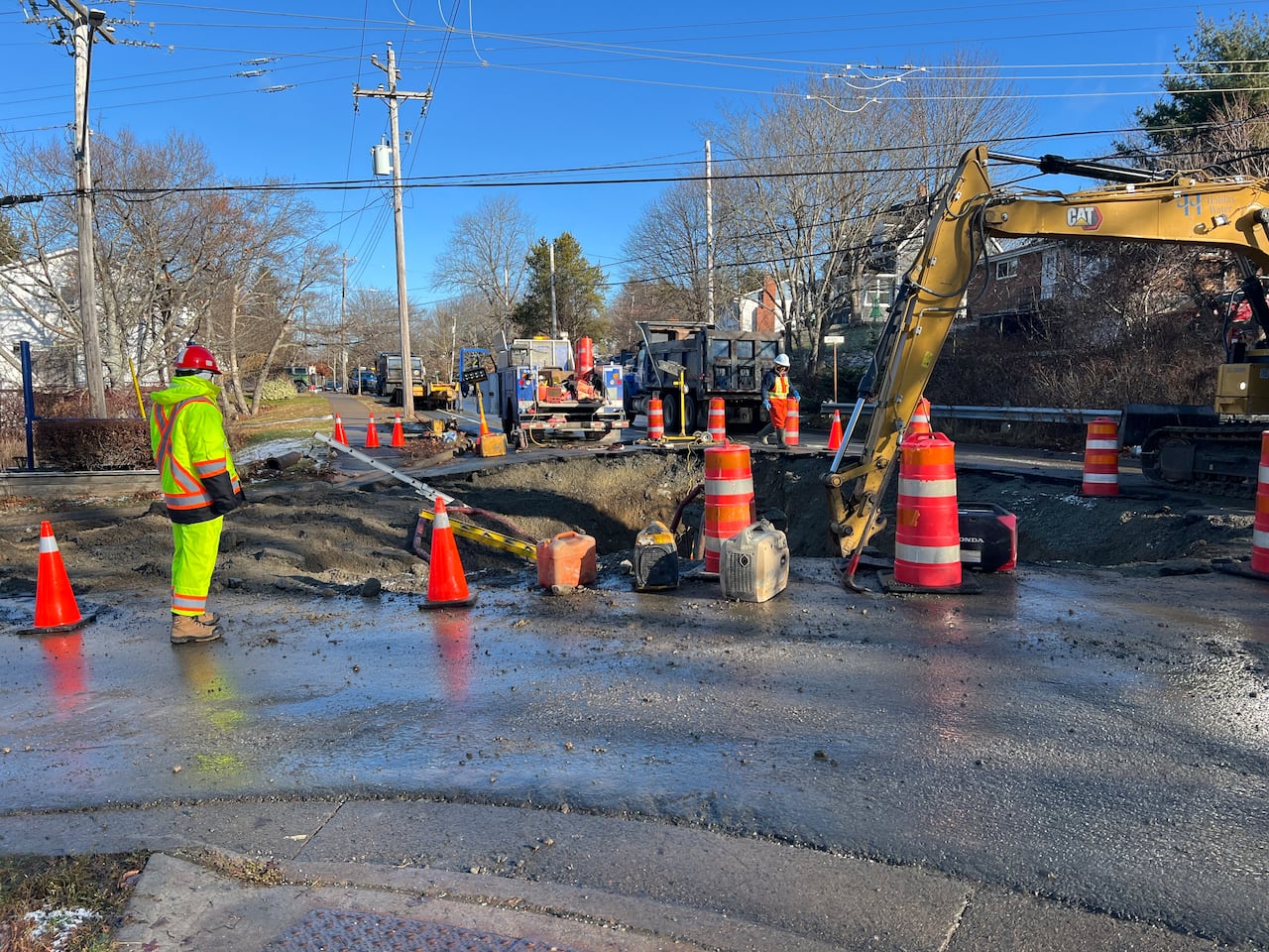 Waverley Road water main break repaired, boil-water order still in effect