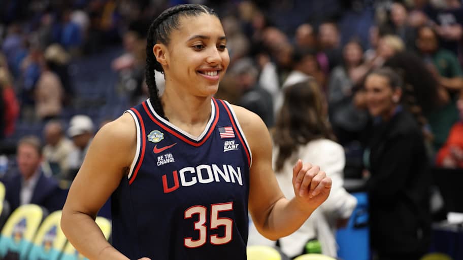 Azzi Fudd weighs in on UConn's jersey retirement night
