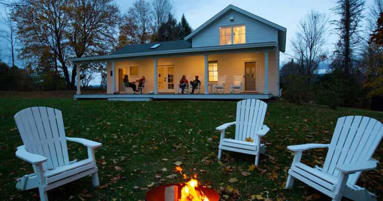 You'll feel like you're sleeping in a Hallmark movie set in this ...