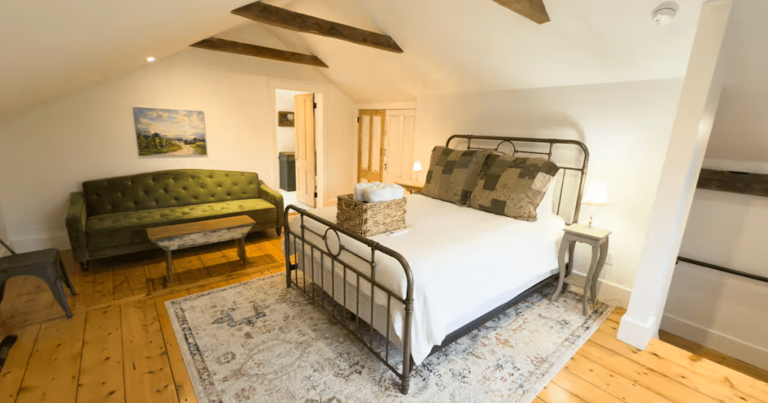 You'll feel like you're sleeping in a Hallmark movie set in this ...