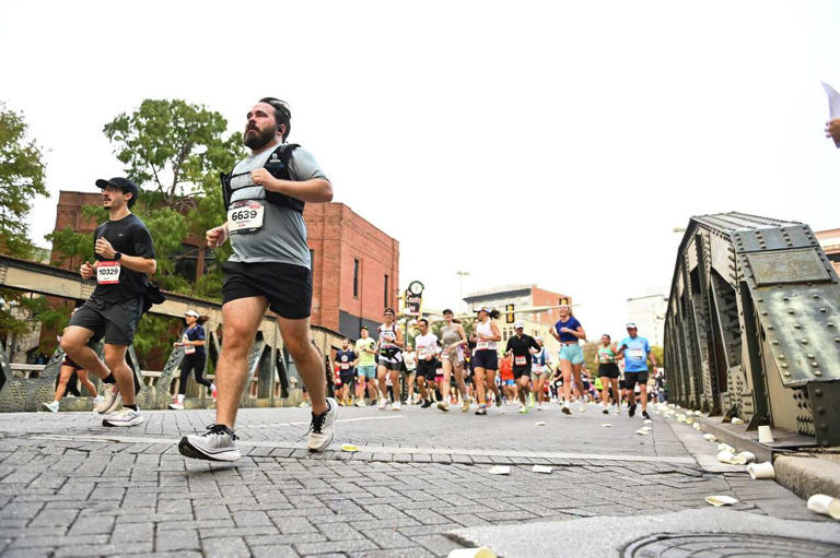 Photos: Inaugural San Antonio Marathon 2025