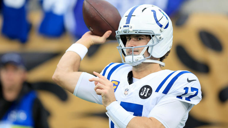 Devin Lloyd intercepts Daniel Jones' first pass, Jaguars capitalize with TD