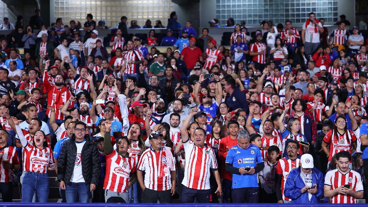 ¿De dónde vienen los colores de las Chivas? | Esto sabemos