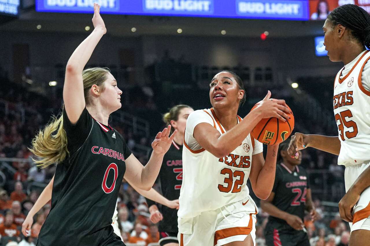 Texas vs Prairie View A&M: Live updates from clash with ex-Longhorn Tai ...