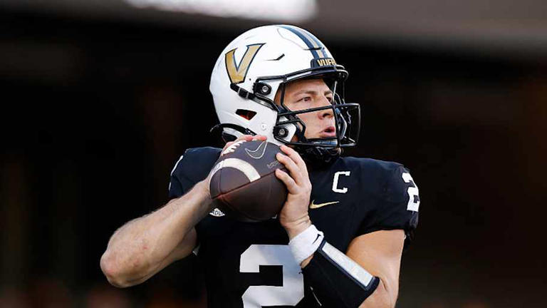 What the College Football Playoff bracket would look like with a 16 ...