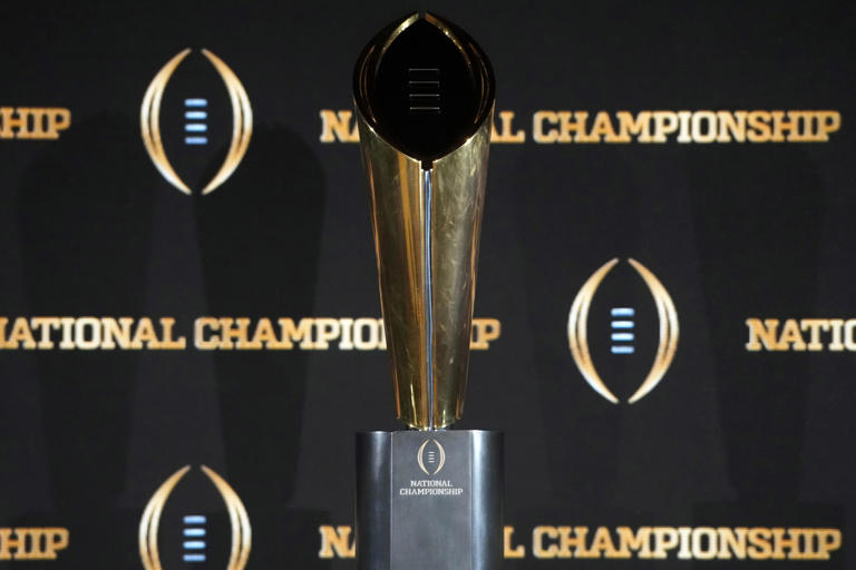 Here's your College Football Playoff 2025-2026 printable bracket