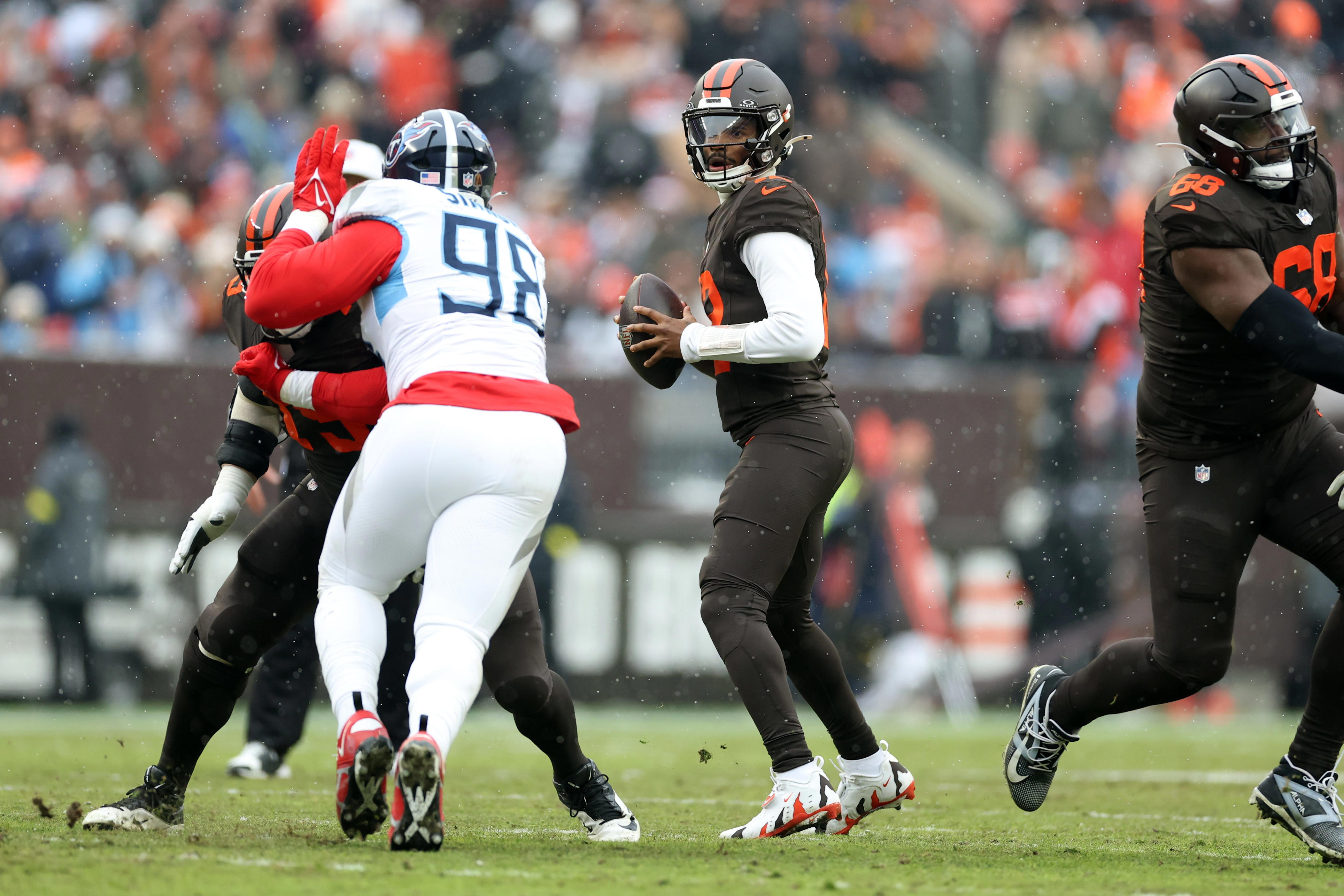 Browns QB Shedeur Sanders finds David Njoku for touchdown vs. Titans