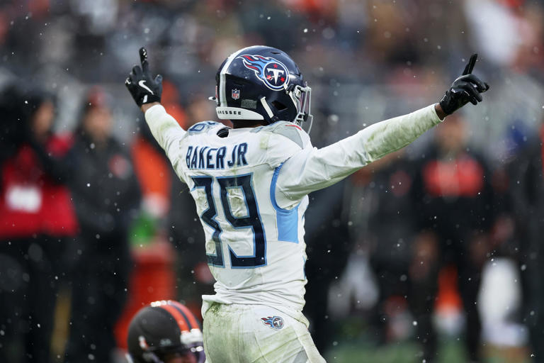 Tennessee Titans' Darrell Baker Jr. stirs the 'NFL is scripted' pot