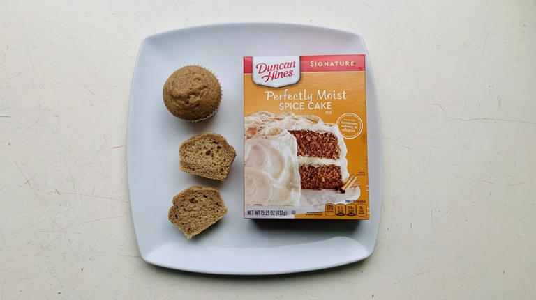 6 spice cake mixes, baked and ranked by a pro baker