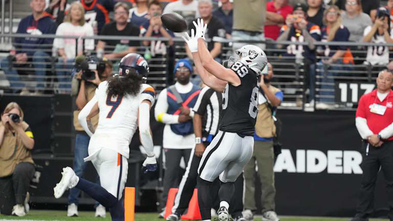 Raiders vs. Broncos Week 14 live game thread