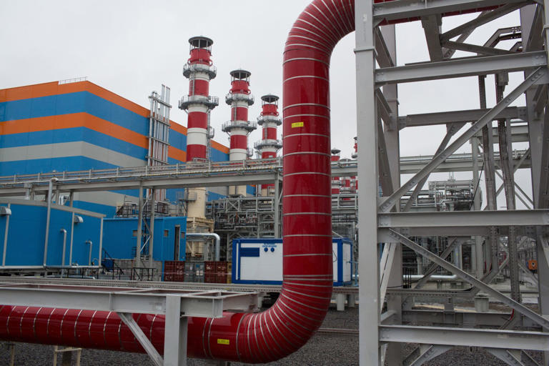 Russia LNG plant in Baltics sends sanctioned gas to China