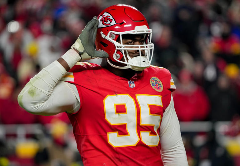 Chiefs restructure Chris Jones' contract, sign Khyiris Tonga for $21 ...