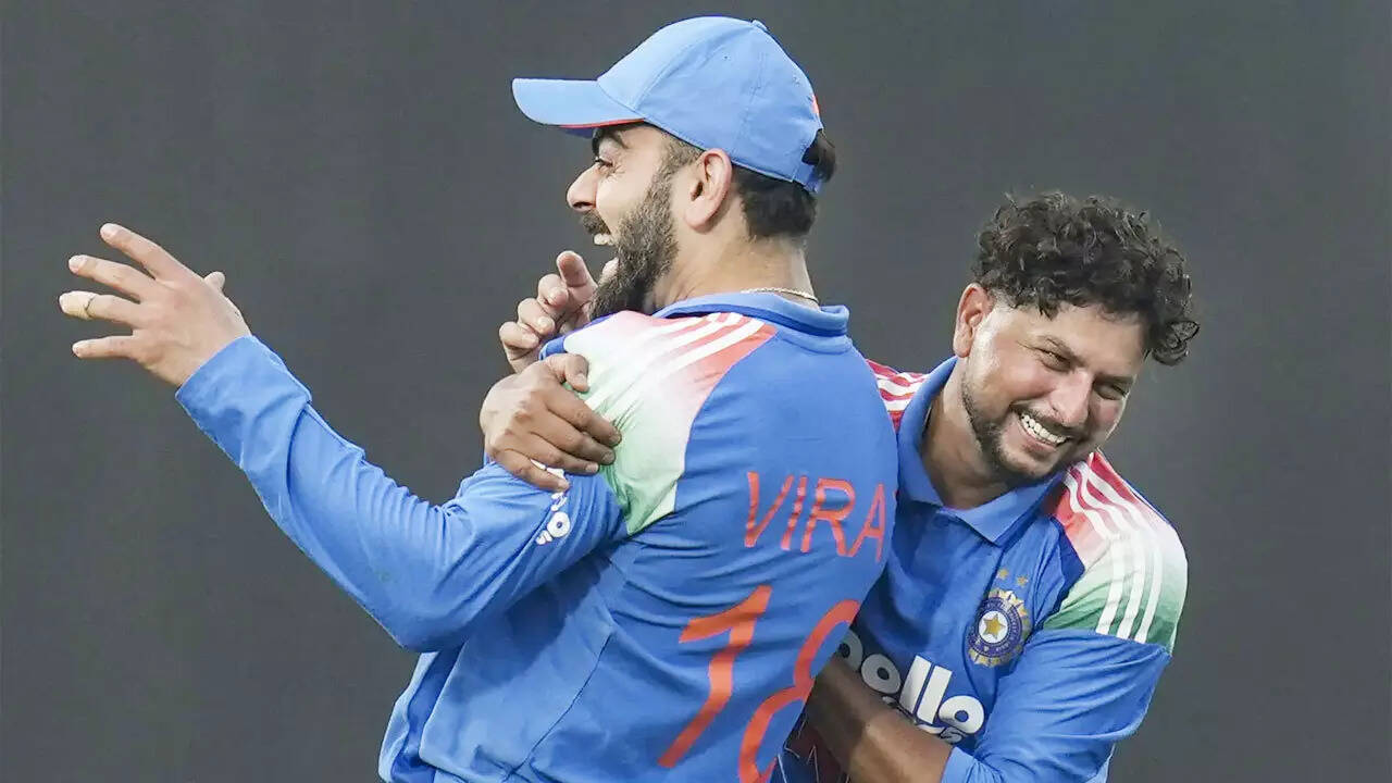 'Ro de, ro de!': Virat Kohli teases Kuldeep Yadav as spinner wins Impact Player of the Series ...