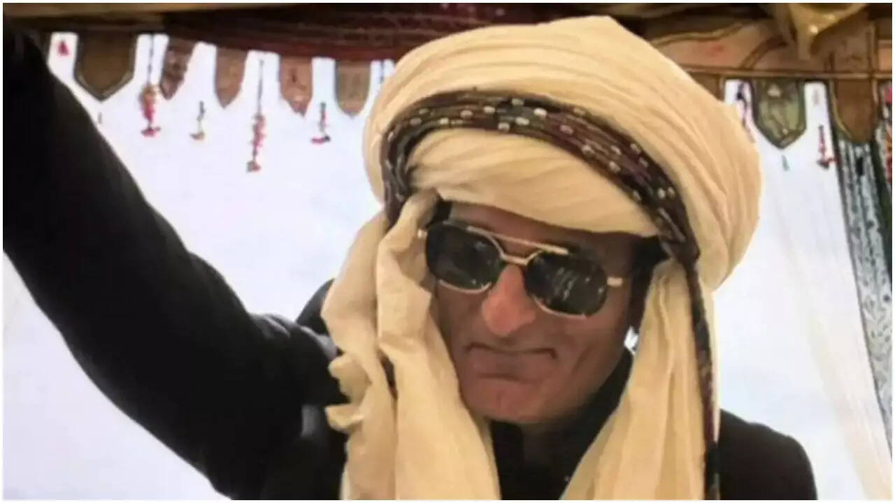'Dhurandhar': Akshaye Khanna's Rehman Dakait entry theme song 'Fa9la ...