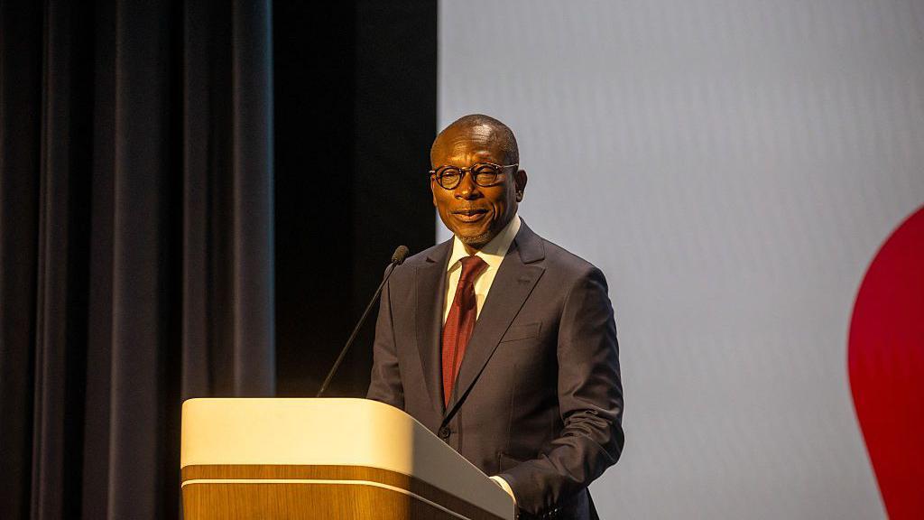 আফ্রিকার দেশ বেনিনে অভ্যুত্থান চেষ্টা ঠেকিয়ে দিয়েছে সরকার অনুগত সৈন্যরা