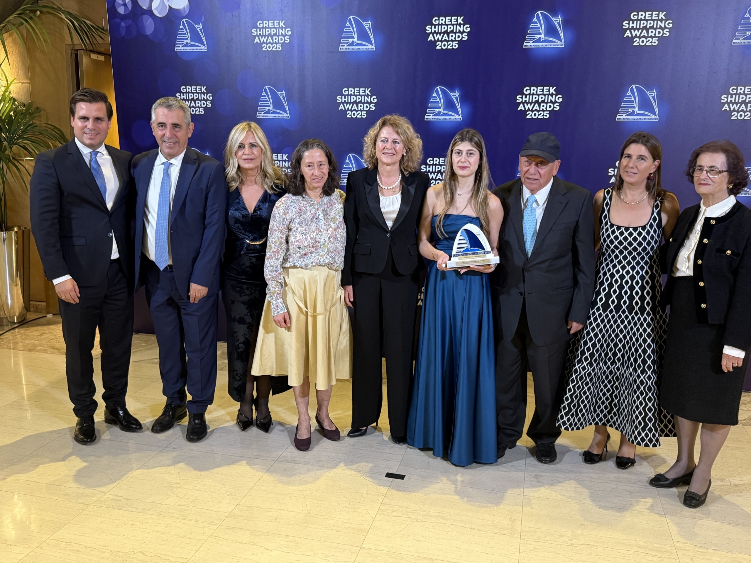 Greek Shipping Awards: Η Μαριέλενα Προκοπίου τιμήθηκε ως Προσωπικότητα ...
