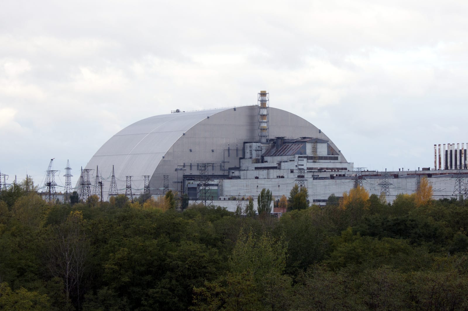 Chernobyl's radiation shield shows structural weakness after drone ...
