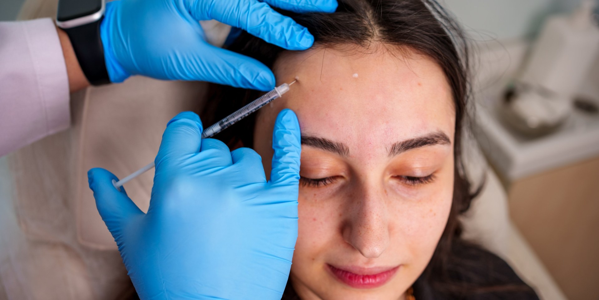 Teens as young as 15 are scarred by botched Botox