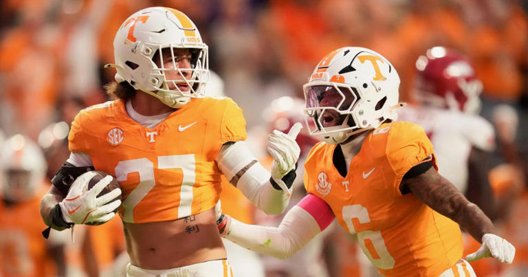 Tennessee football opens as favorite against Illinois in the Music City ...