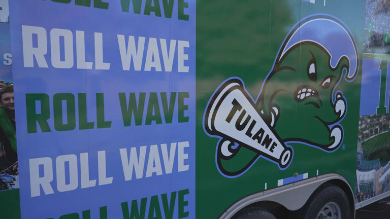 Tulane Green Wave fans celebrate historic College Football Playoff berth