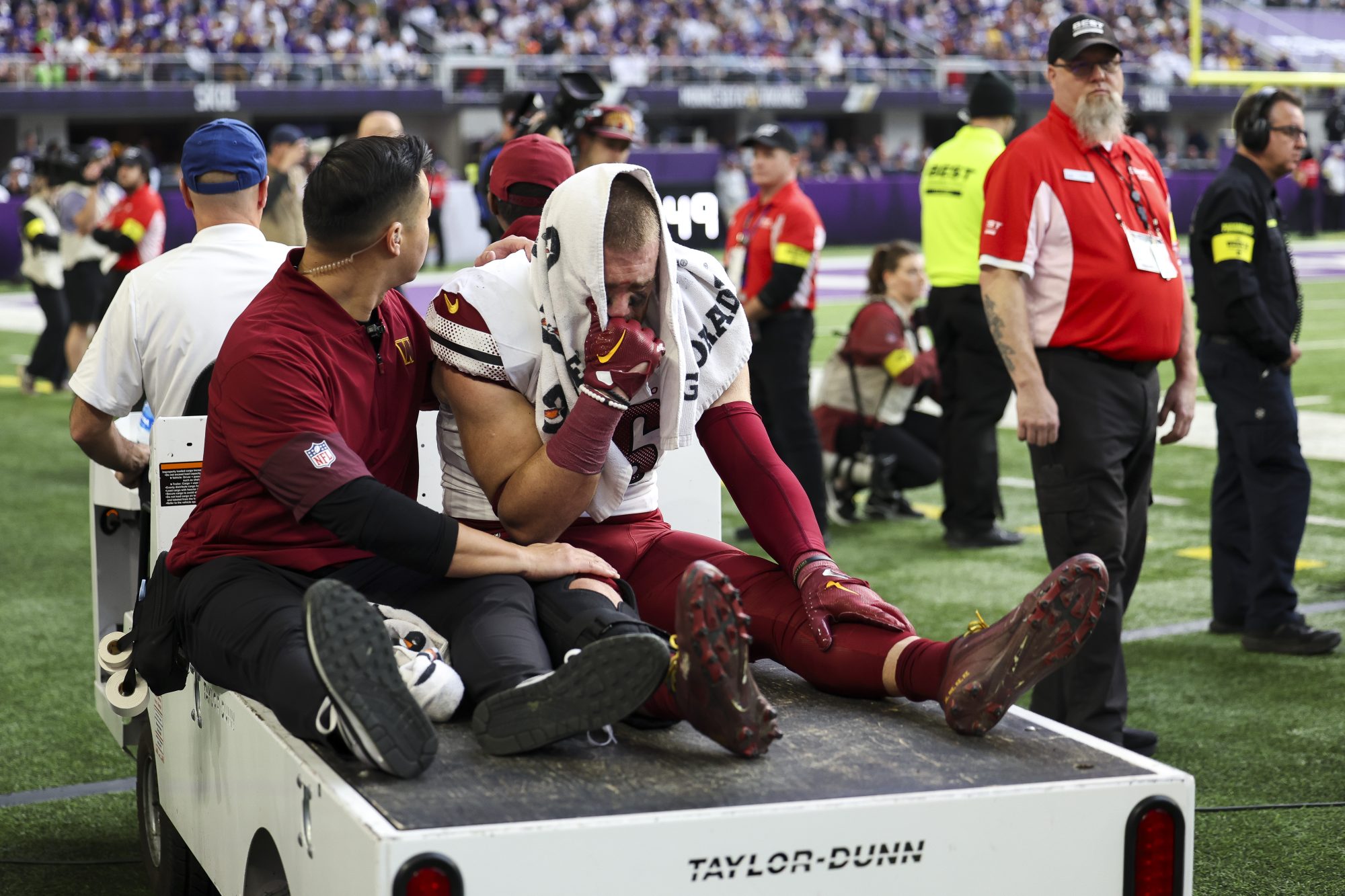 Commanders’ Zach Ertz feared to have torn ACL after controversial hit