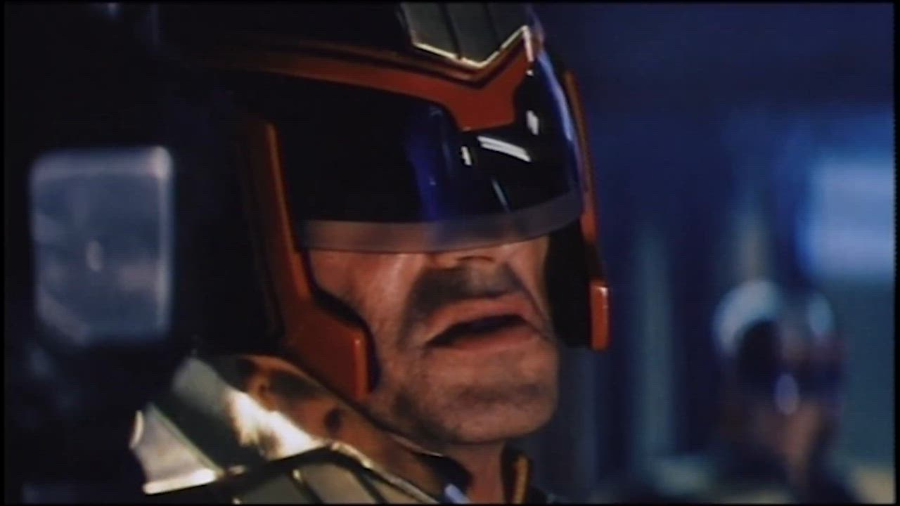 Judge Dredd: Official trailer