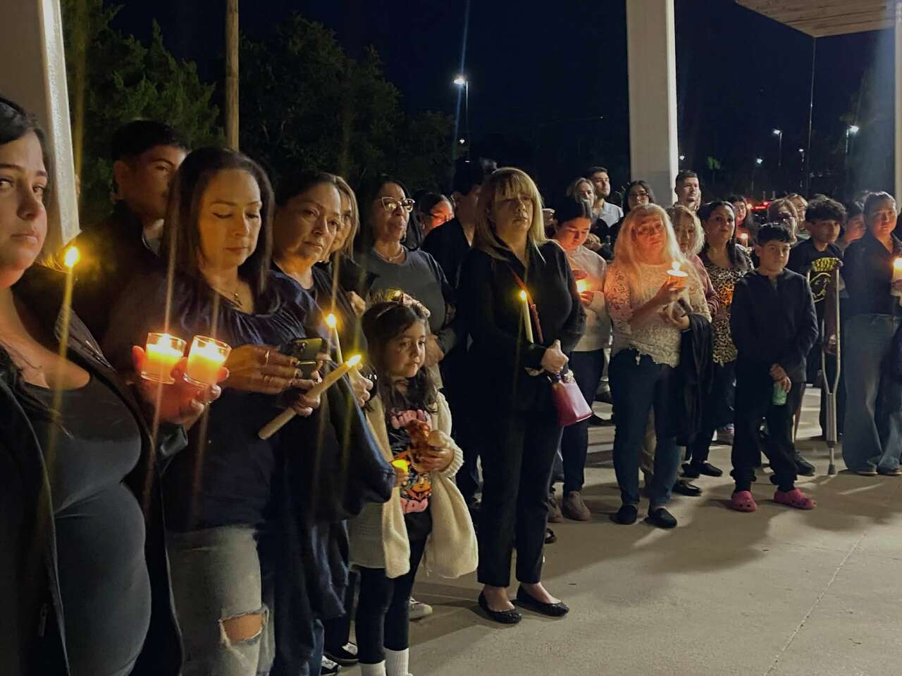 'She was so loved': Laredo candlelight vigil honors Brianna Aguilera