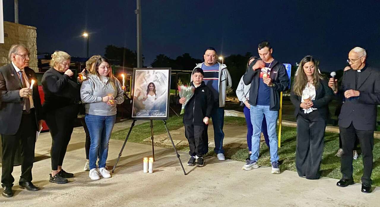 'She was so loved': Laredo candlelight vigil honors Brianna Aguilera