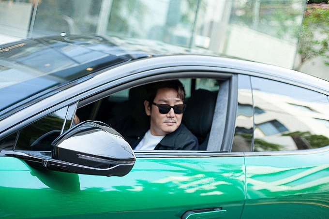 이와중에 조진웅을 이용한 자동차 광고 ㅋㅋ