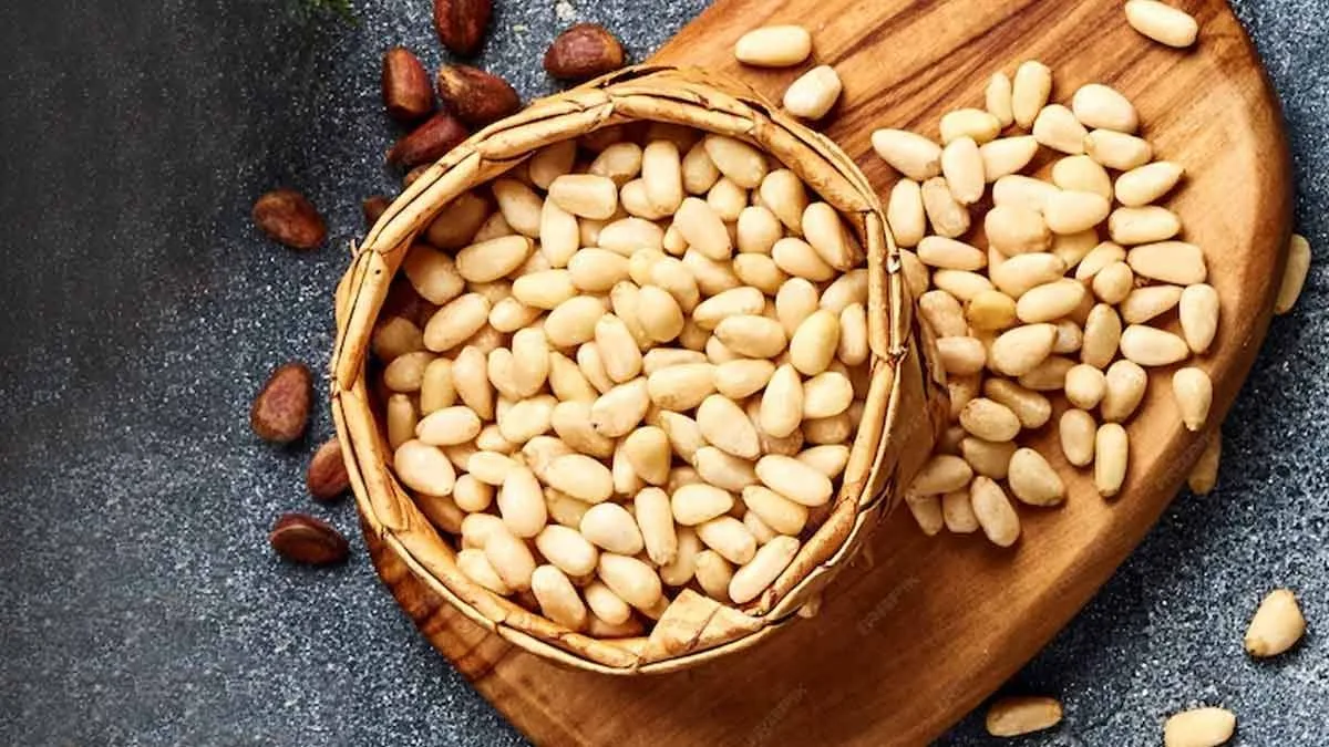 Pop a peanut, power up! Acharya Balkrishna explains why