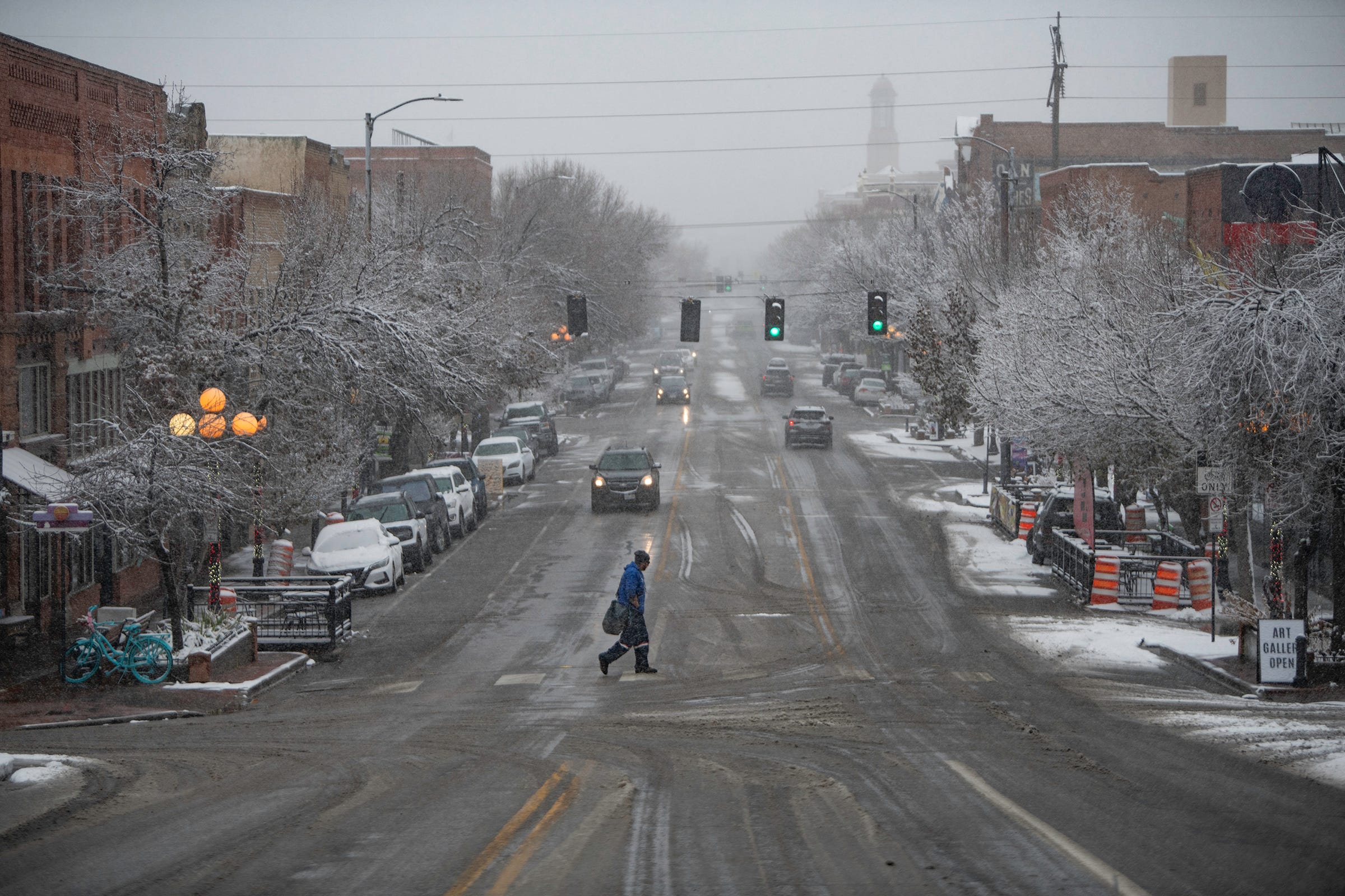 Pueblo could see 'uncommon' snow on May 6. See the live weather radar