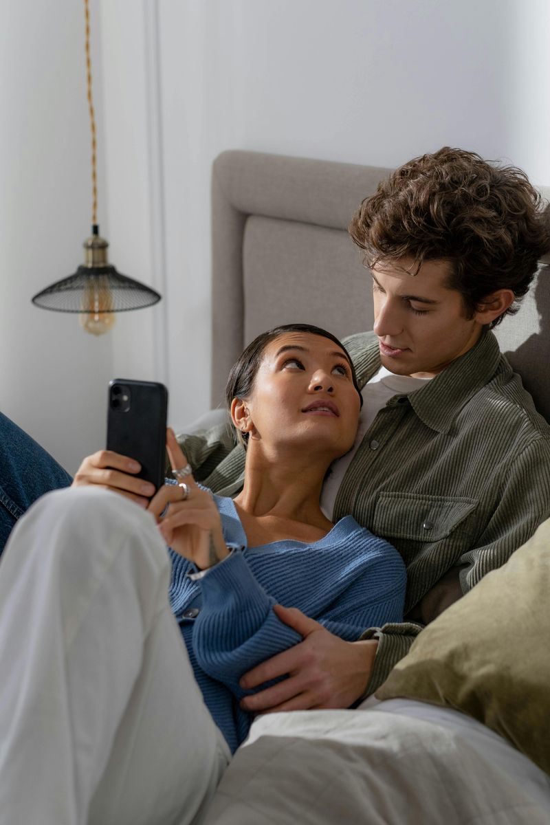 13 clear signs that prove your relationship is worth fighting for