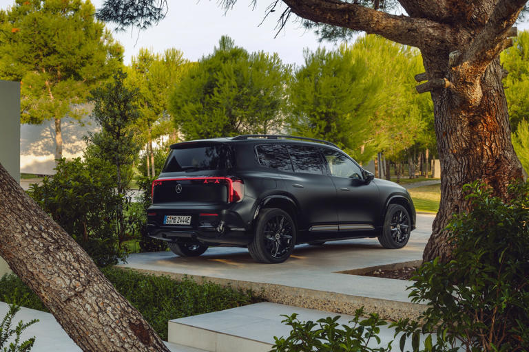 New Mercedes GLB ditches gas for now, adds AI and a very strange rear end