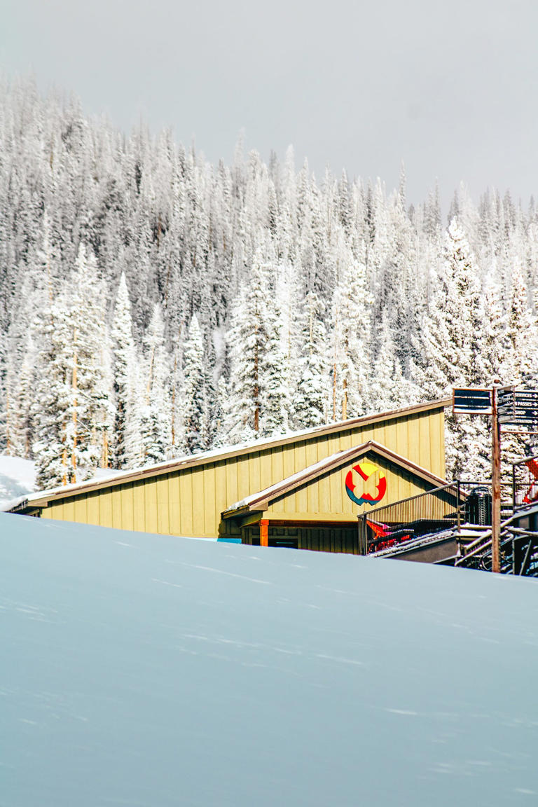 Monarch Mountain Ski Area opens for Christmas holiday, 2025-26 season