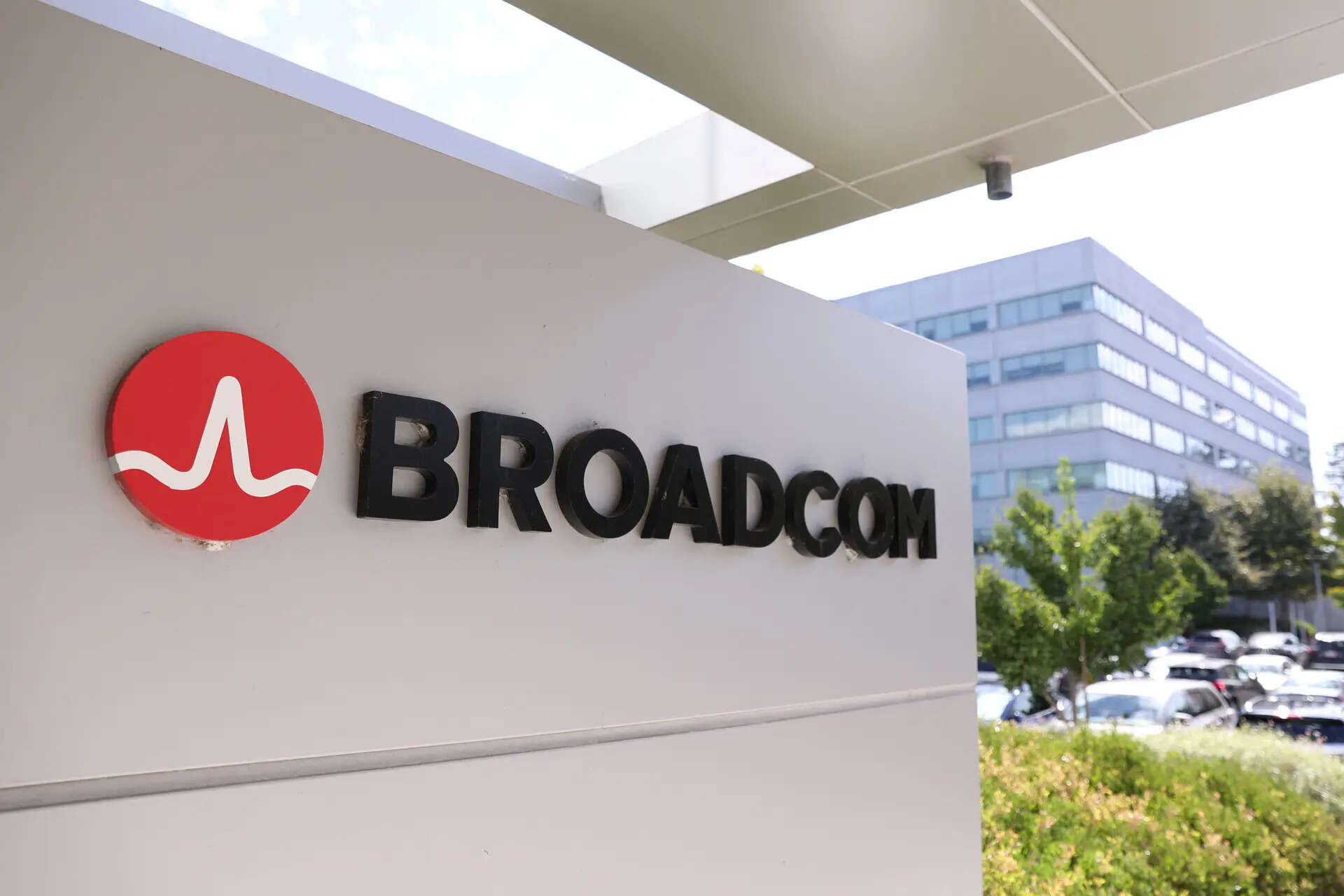 Broadcom shares in focus on Microsoft deal buzz ahead of Q4 results